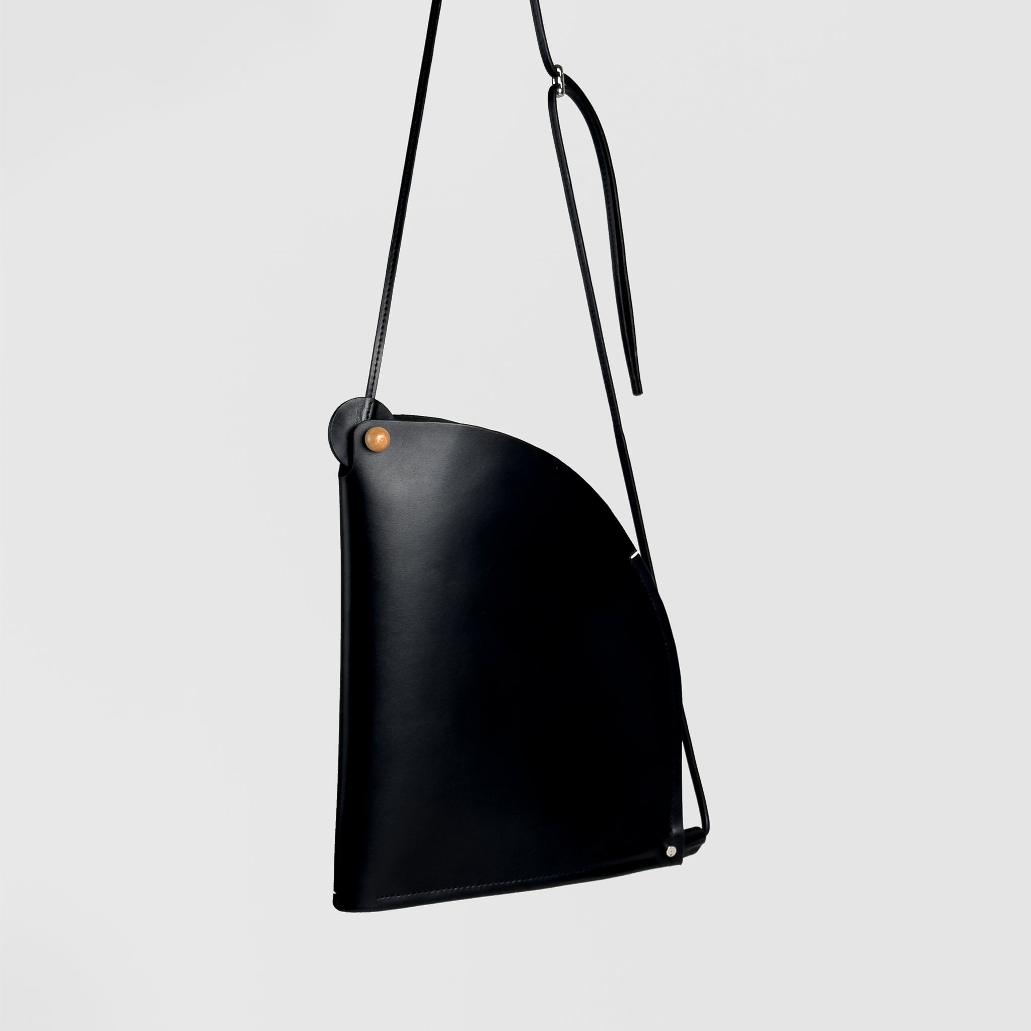 014 Pocket - Black | Dotlinesurface